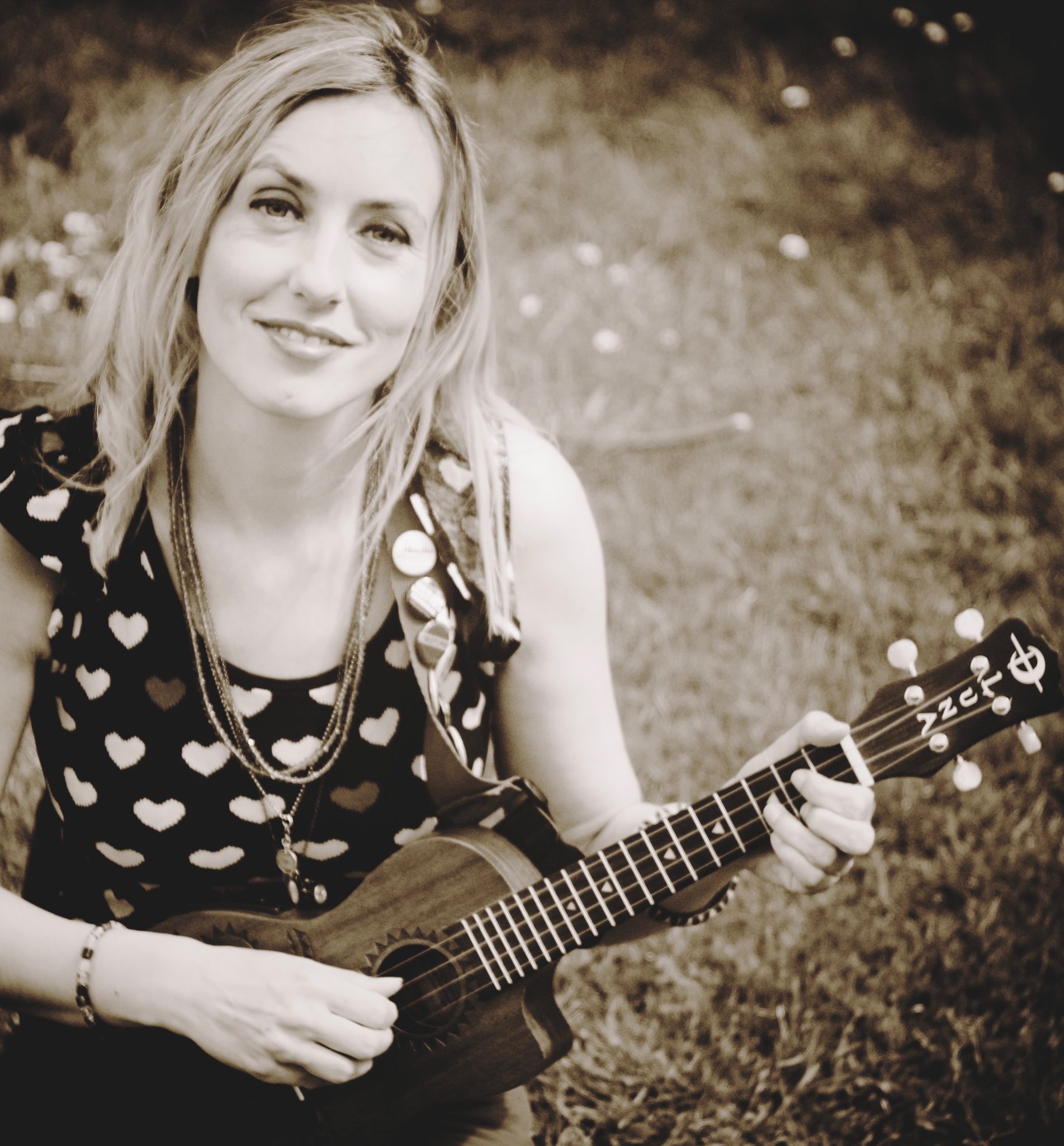 Lisa Redford | 'one of our finest singer/songwriters' Bob Harris ...